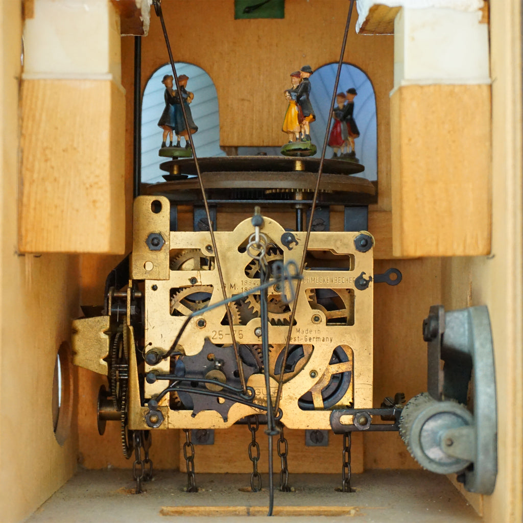 1975 Vintage EMIL SCHMECKENBECHER Cuckoo Clock Regula 25 Movement Musi ...