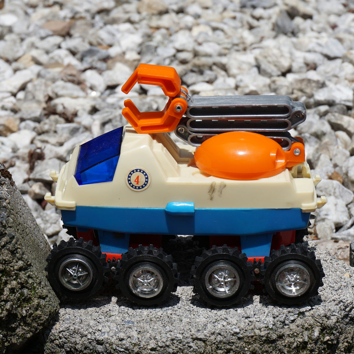 1970s Rare Vintage SPACE ROVER #4 Space Craft Grabber Climbing 8-Wheel ...