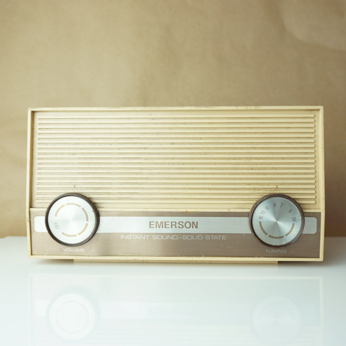 1970s Vintage EMERSON 31T75 Solid State Table Radio w/ Bluetooth Techn ...
